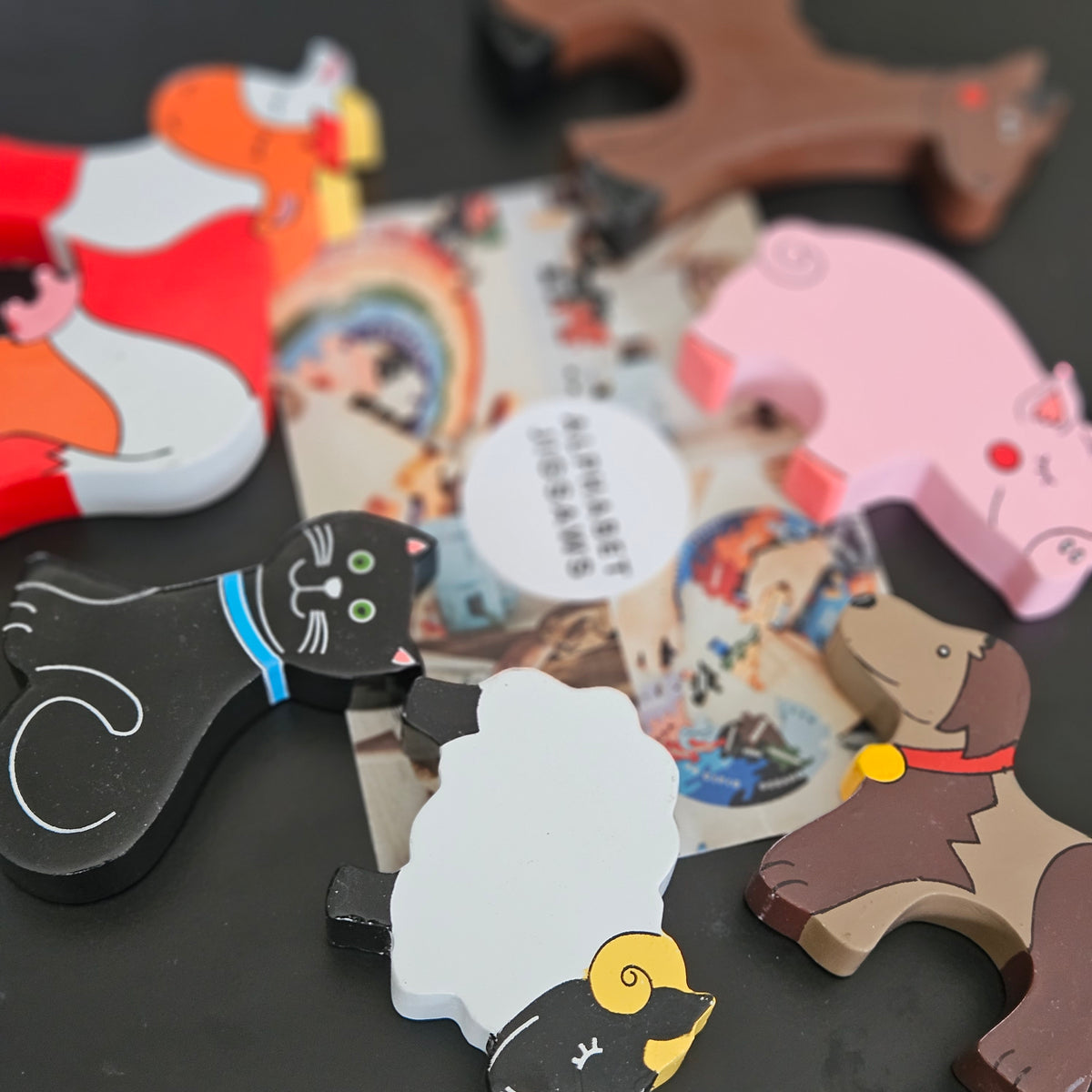 Magnetic Pig Play Figure – Alphabet Jigsaws